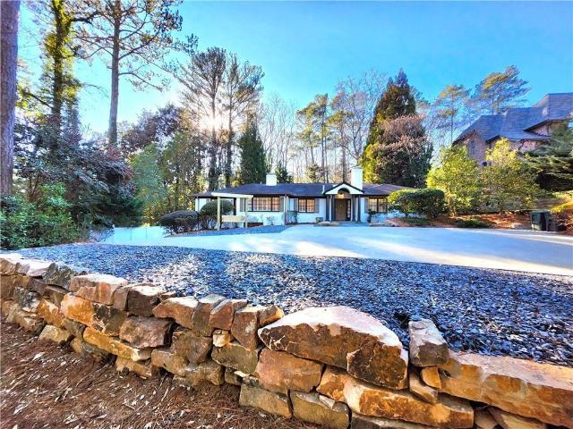 4044 Northside Drive