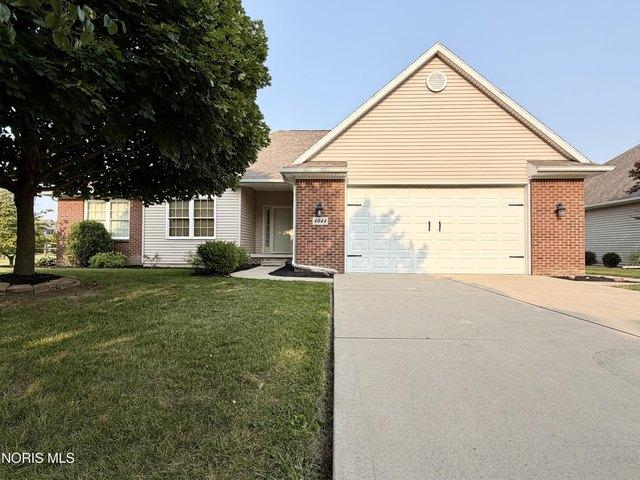 4044 Edge View Dr, Oregon, OH 43616