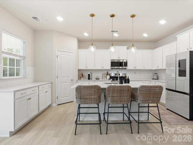 4044 Whipcord Drive