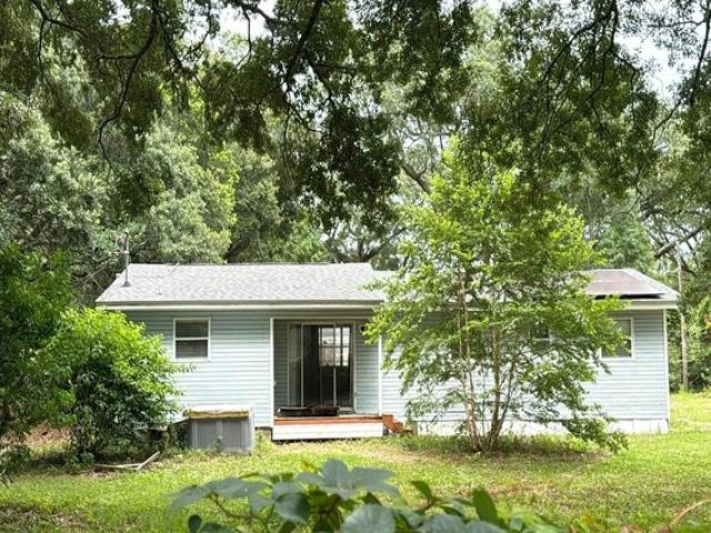 4045 Audubon Dr, Pensacola, FL 32504