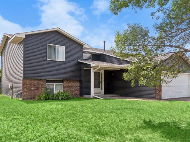 4045 Lake Ridge Drive
