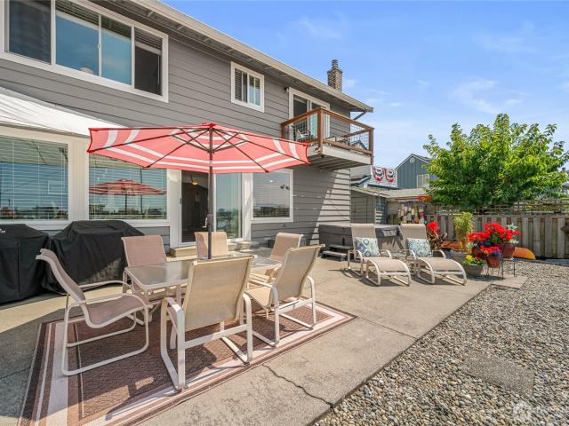 4045 Saltspring Drive