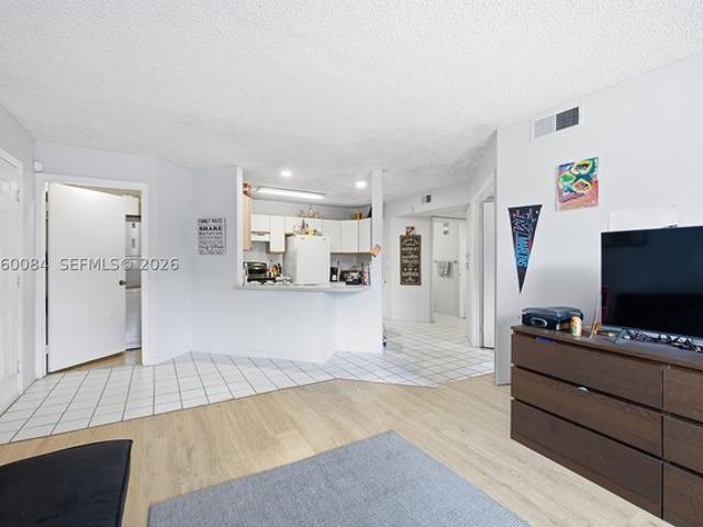 4045 W McNab Rd Apt G110, Pompano Beach, FL 33069