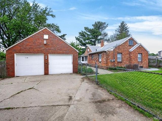 4047 Mitchell Dr, Genesee, MI 48506