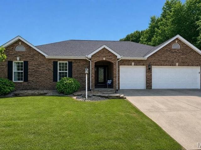 4047 Sequoia Dr, Edwardsville, IL 62025