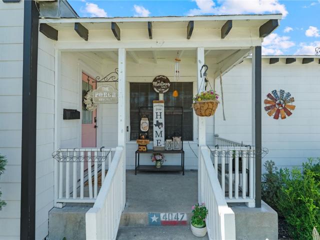 4047 W Vanderbilt Dr, Corpus Christi, TX 78415 | MLS #465739 | Compass