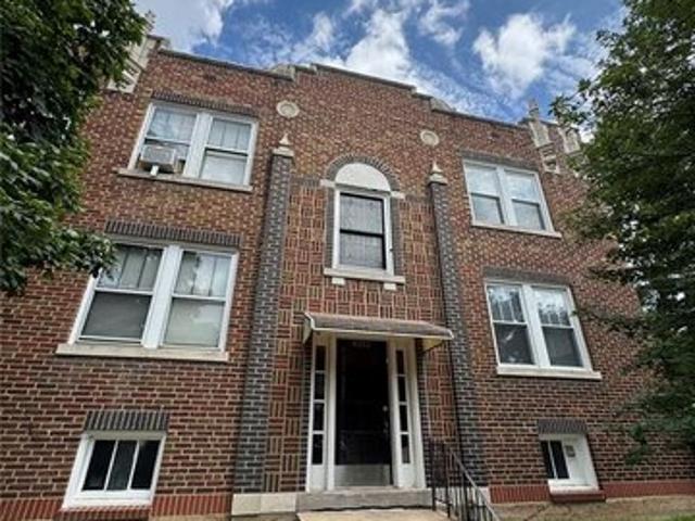 4048 Giles Ave, Saint Louis, MO 63116