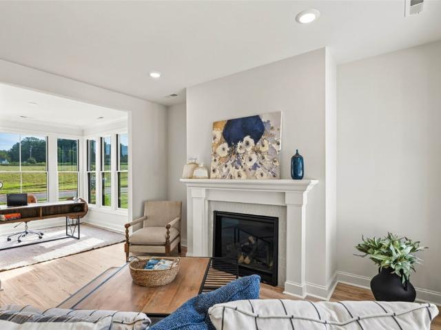 4048 Lakeside Club Drive