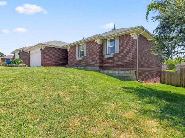 4048 W Falcon Drive