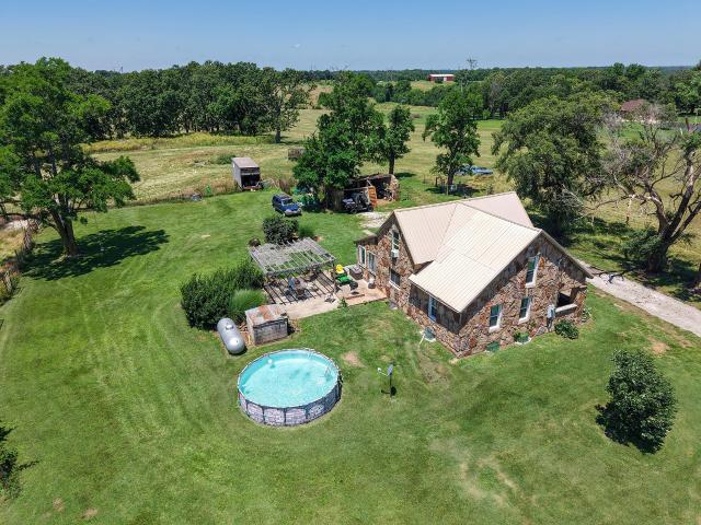 4049 N Farm Road 79