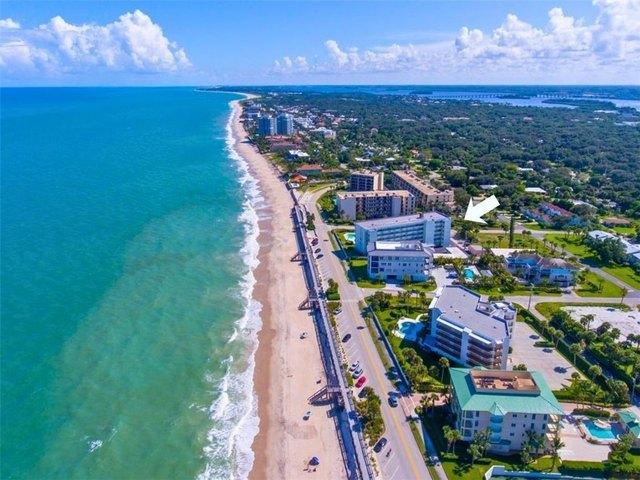 4049 Ocean Dr Apt 505, Vero Beach, FL 32963