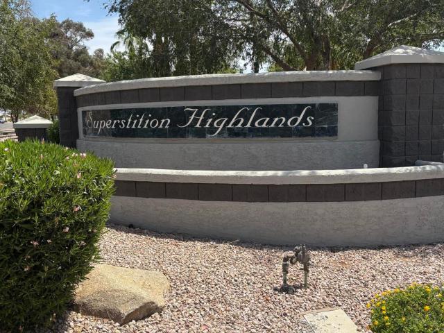 4049 e aspen way