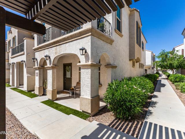 4049 E TOLEDO Street # 105