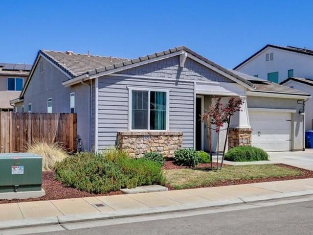 4049 San Jose Ave, Clovis, CA 93619
