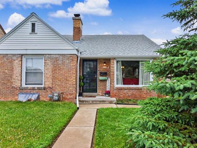 4040 N 49th St, Milwaukee, WI 53216