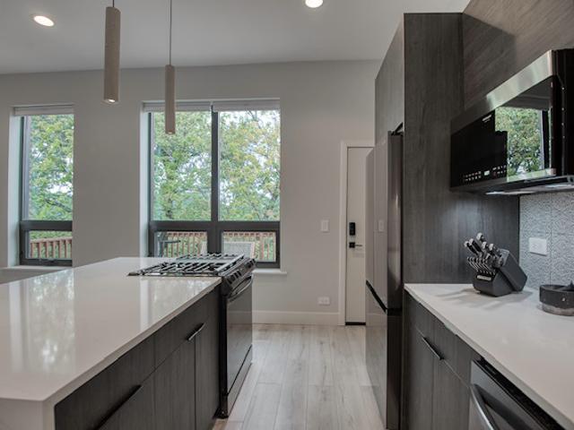 4040 N Kenmore Avenue # 3S