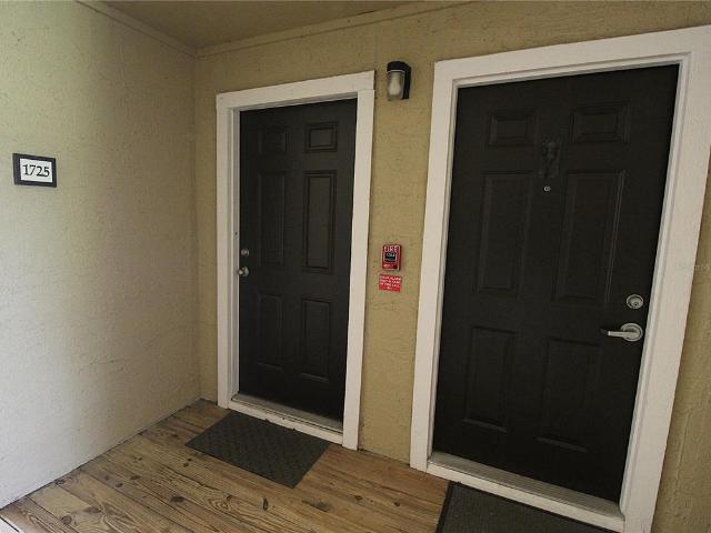 4040 Crockers Lake Blvd, Unit 1725, Sarasota, FL 34238 | MLS #A4682 | Compass