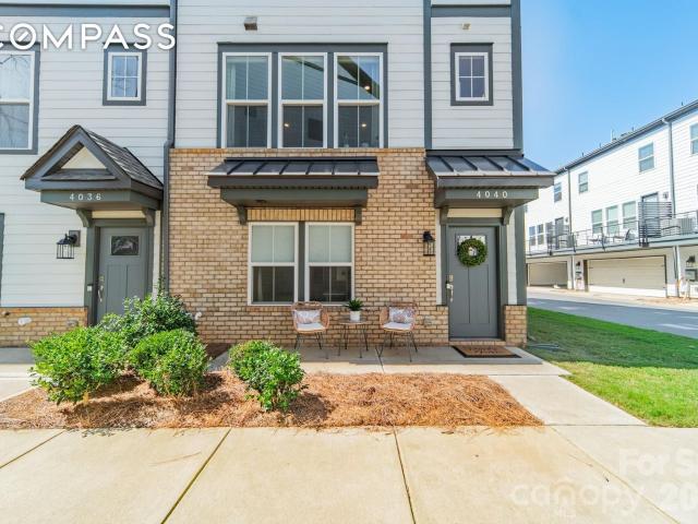 4040 Hidden Oaks Dr, Charlotte, NC