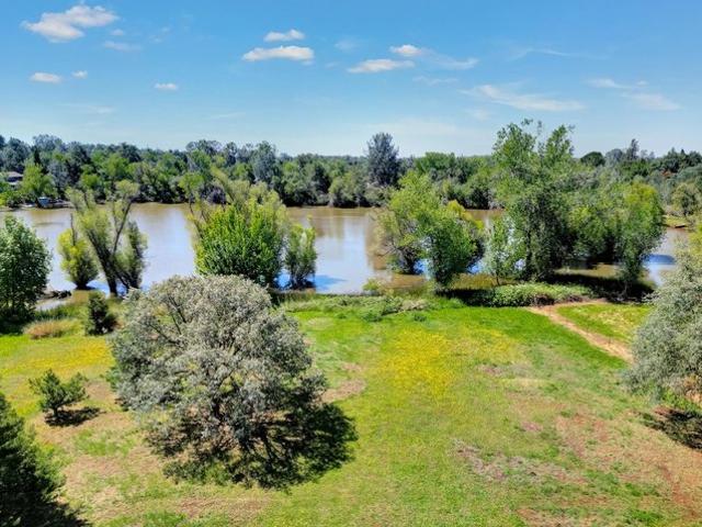 4040 Lakeview Dr, Shingle Springs, CA 95682