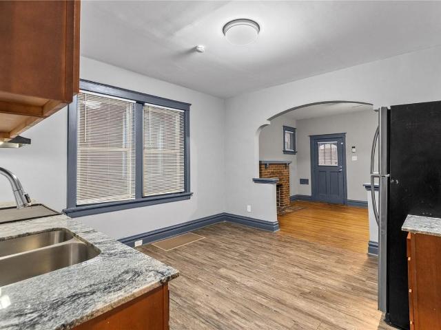 4040 Shreve Avenue 3 Bedroom Apartment for Rent at 4040 Shreve Ave, St. Louis, MO 63115 Penrose