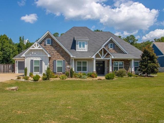 4040 Vineyard Way, Alexander, AR 72002