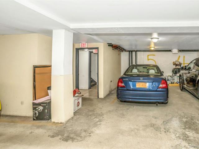 4040 68th Street PS5