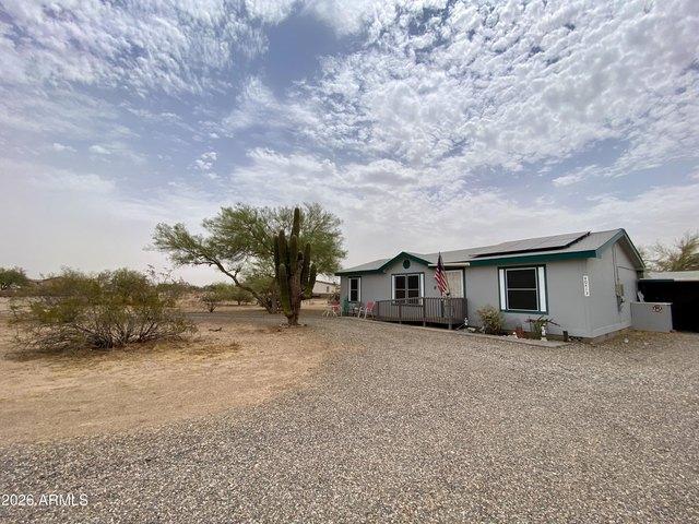 40413 N 253rd Ave, Morristown, AZ 85342