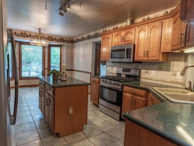 40410 Kinburn Drive