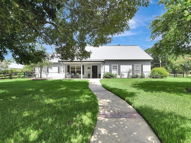 40410 Rolling Forest Dr, Magnolia, TX 77354