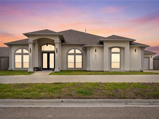 4041 Ranch Lake Dr, Corpus Christi, TX 78413