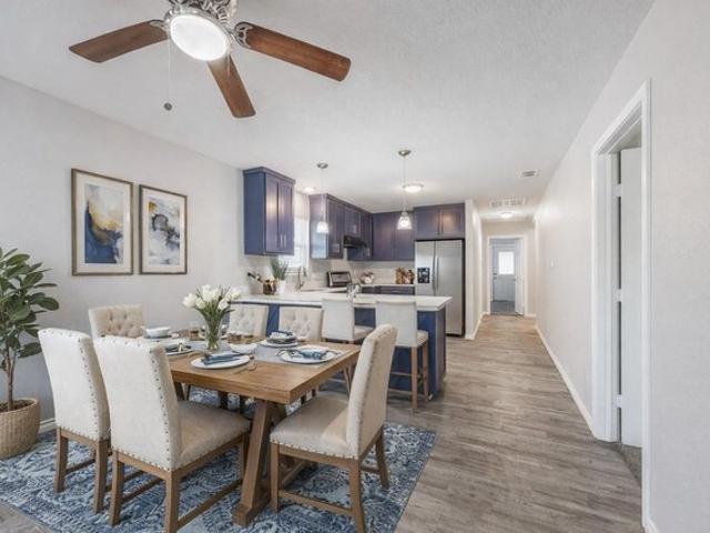4042 Ladale Dr, Dallas, TX 75212