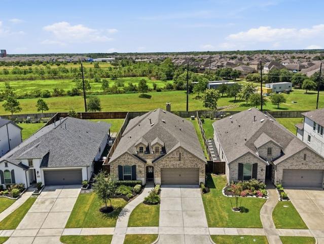 4042 Shackleton Court