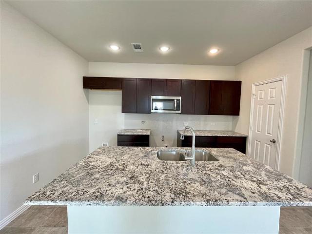 4042 Sparrow Trail