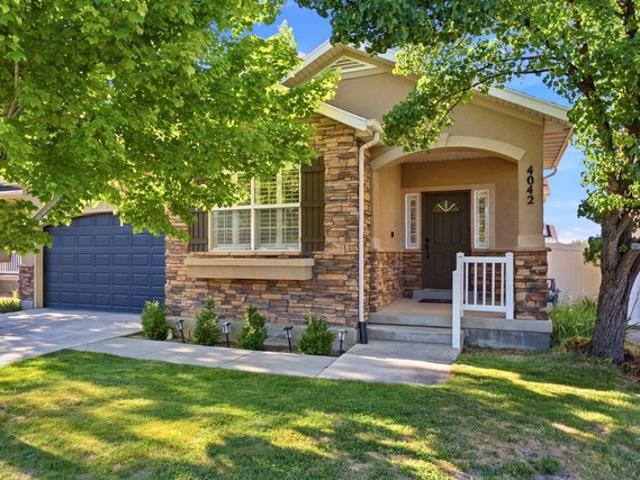 4042 W Scarsborough Ln, West Jordan, UT 84084