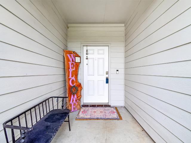 40438 Red Poppy Lane