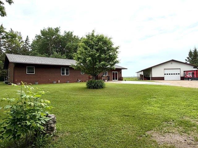 40439 th St, Roseau, MN 56751