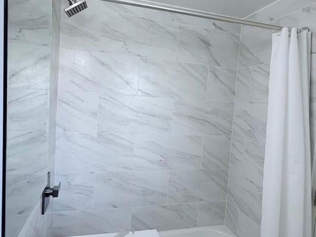 4043 Buckingham Studio Apartment for Rent at 4043 Buckingham Rd, Los Angeles, CA 90008 Congress West