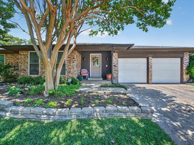 4043 Glenbrook Drive