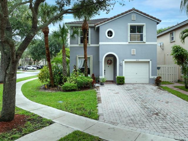 4043 Lake Tahoe Cir, West Palm Beach, FL 33409 | MLS #R11105