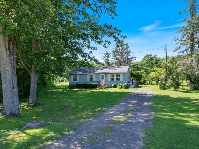 4043 Lakes Corners Rose Valley Road