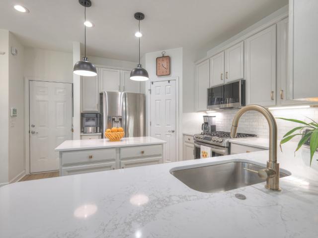 4043 Williford Way