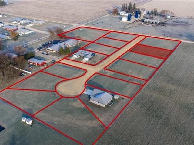404 3rd St NW, Adams, MN 55909