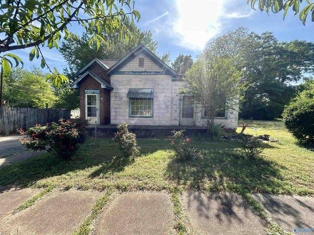 404 7th Ave SW, Decatur, AL 35601
