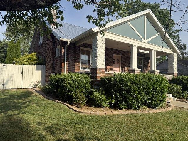 404 4th Ave, Fayetteville, TN 37334