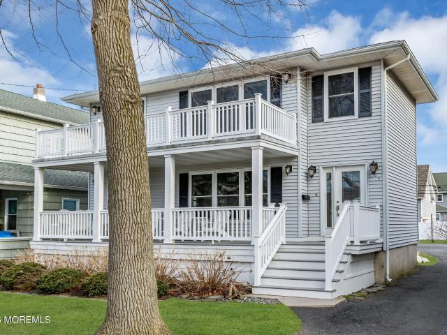 404 9th Avenue Unit Upper