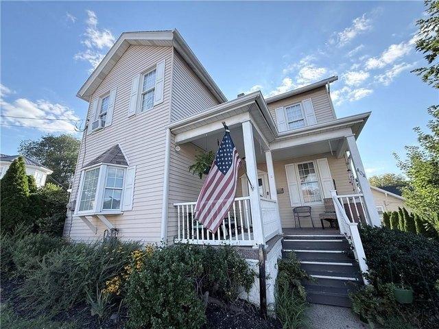 404 9th St, Monongahela, PA 15063