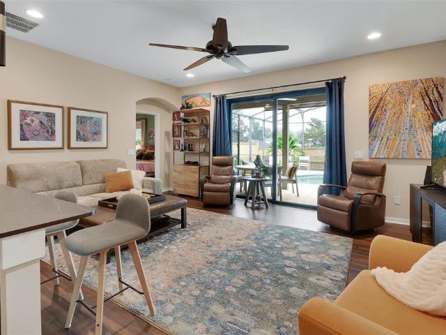 404 Country View Cir, DeLand, FL 32720 | MLS #V4946
