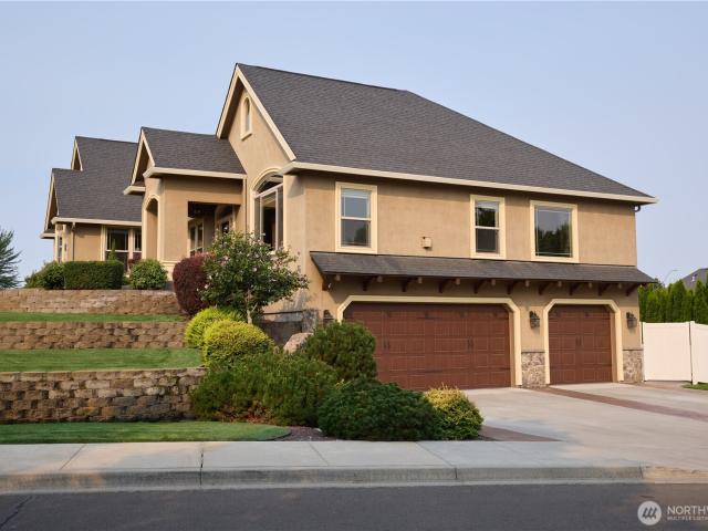 404 Coyote Ridge Dr