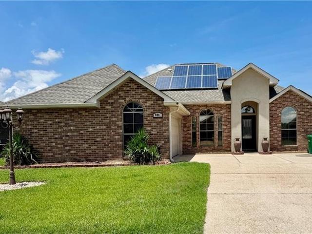 404 Coles Landing Dr, Laplace, LA 70068