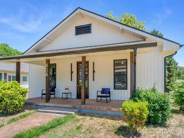 404 Community Street